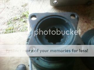 35 spline Flanged output 2wd sm465 | Pirate 4x4